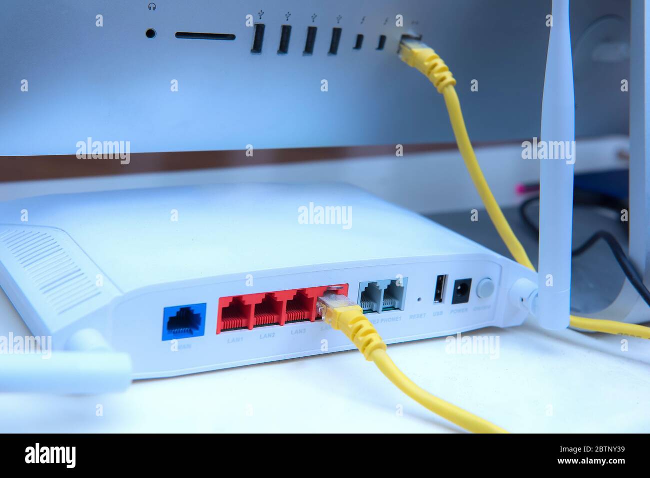 Lan network hi-res stock photography and images - Alamy