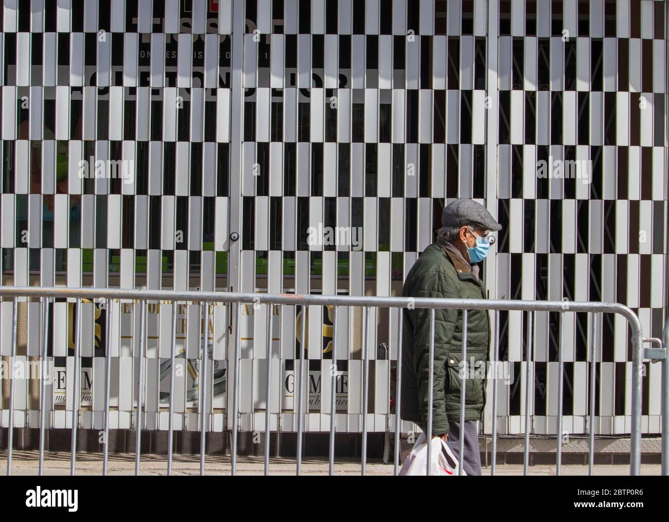 Plastic bag man face hi-res stock photography and images - Alamy