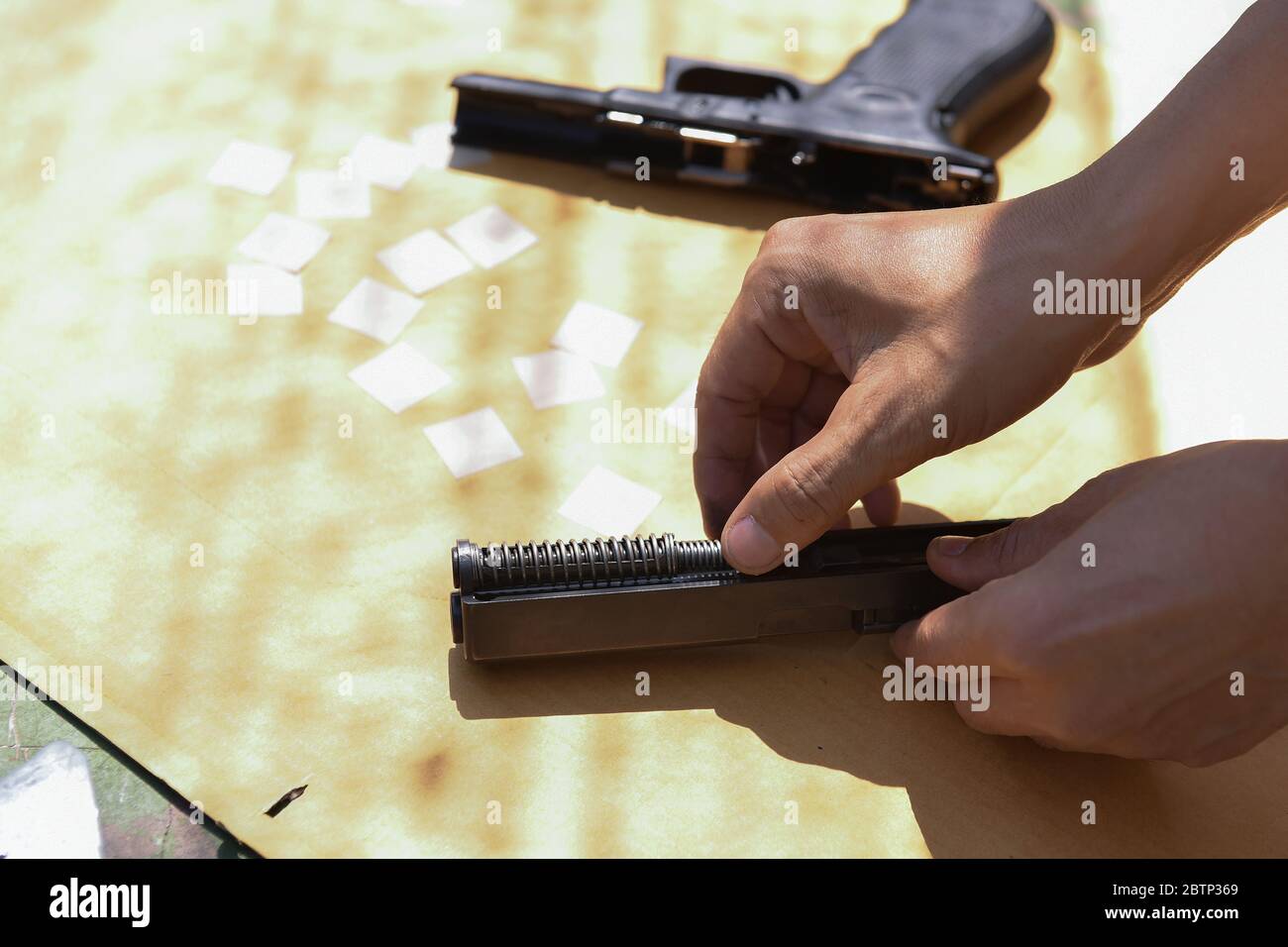 Cleaning gun, pistol, handgun, assembly, maintenance, demolition on ...