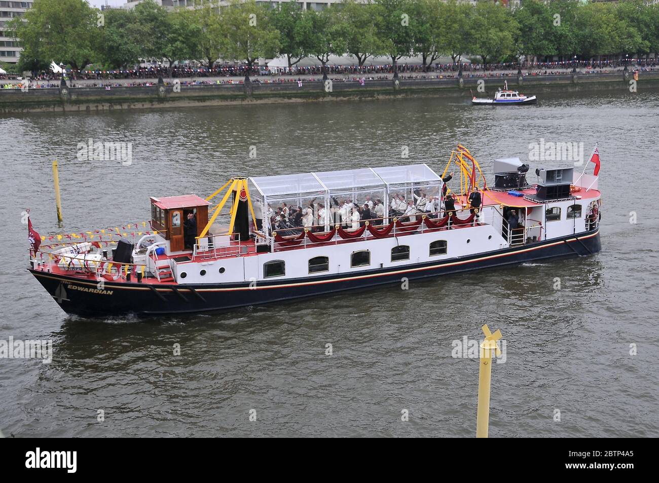 The Thames Diamond Jubilee Pageant was a parade on 3 June of 670 boats ...