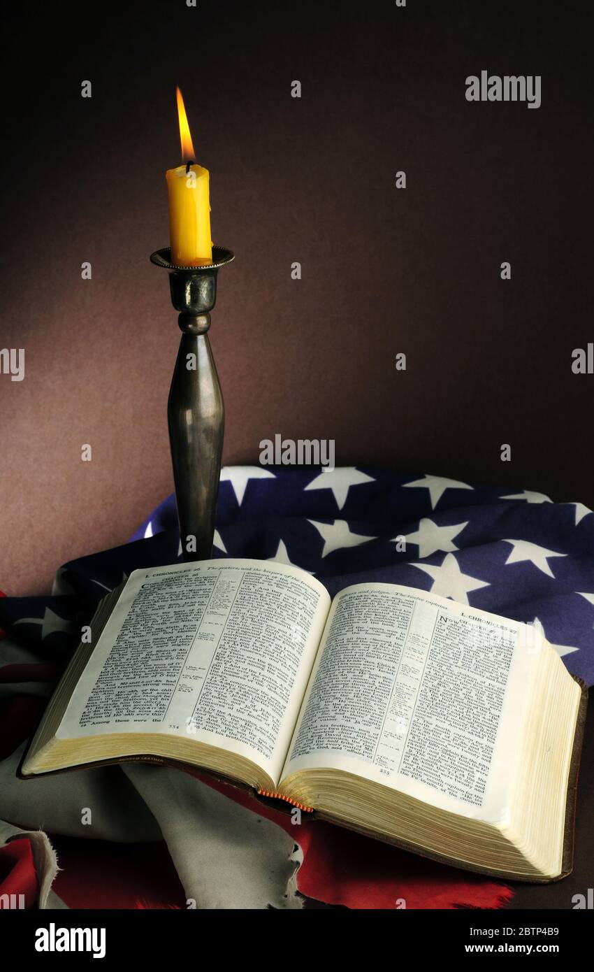 Family bible study hi-res stock photography and images - Alamy