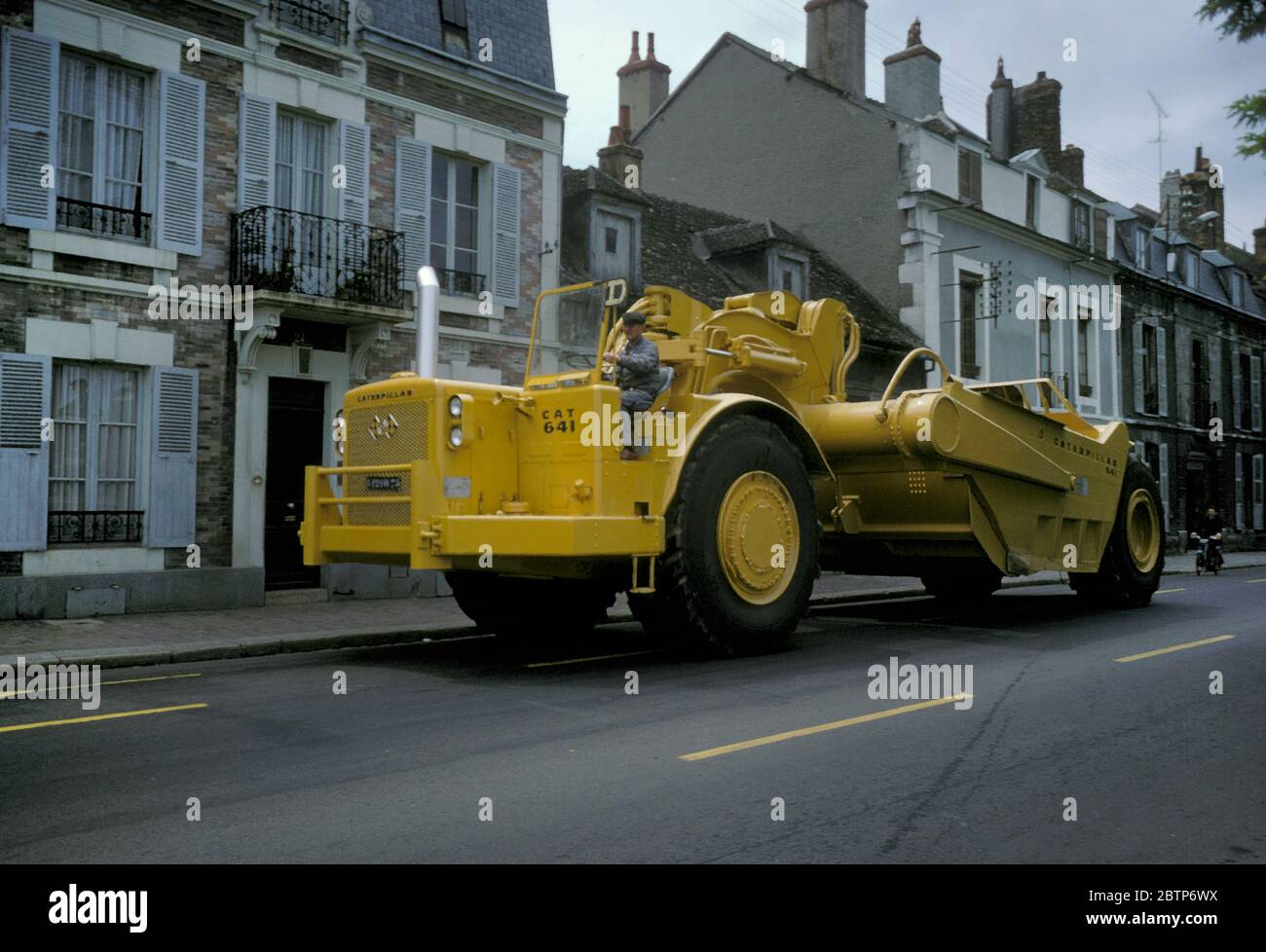 Caterpillar 633 elevating scraper pictured in France in 1967 Stock ...