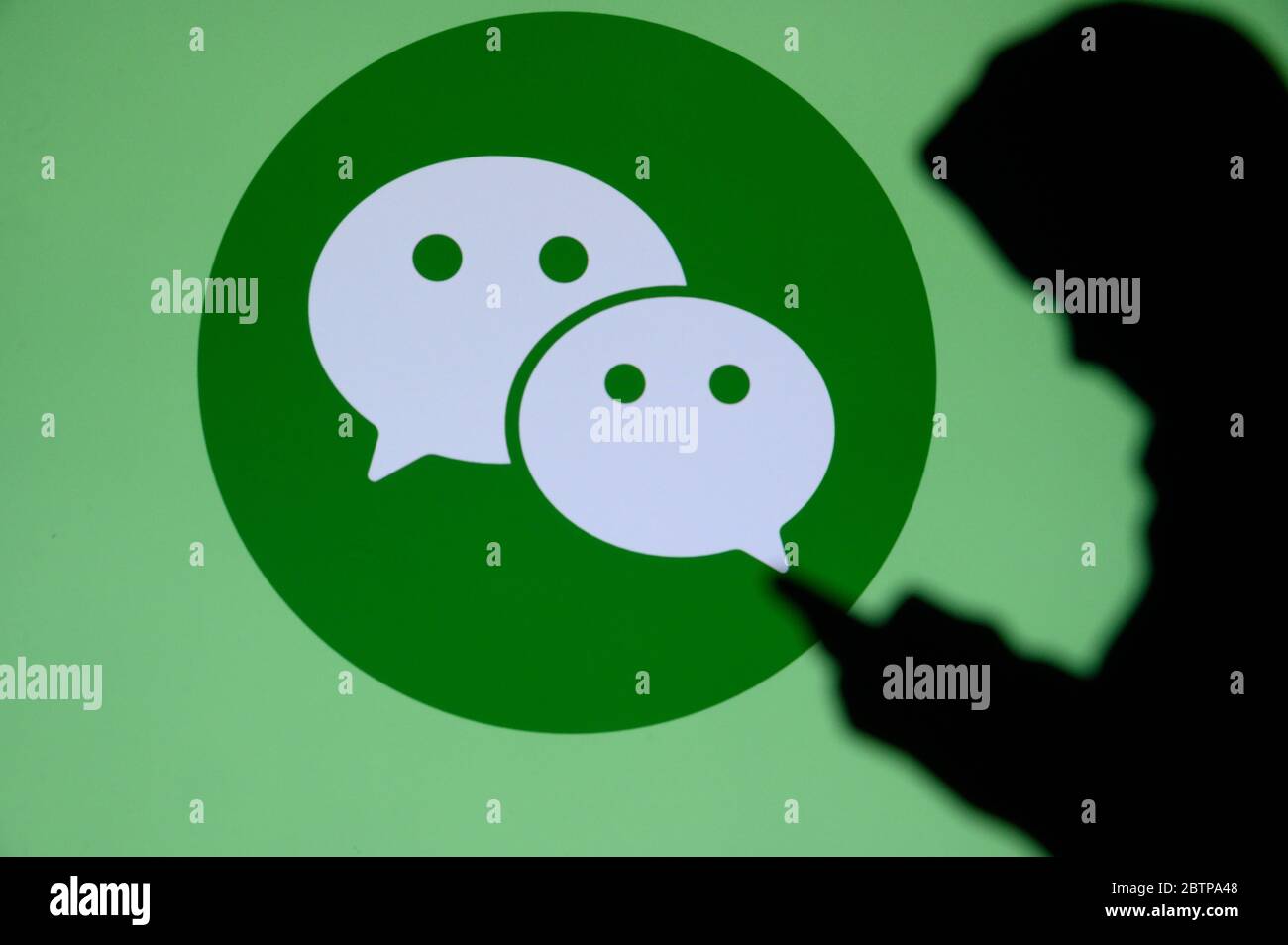 Wechat logo china hi-res stock photography and images - Alamy