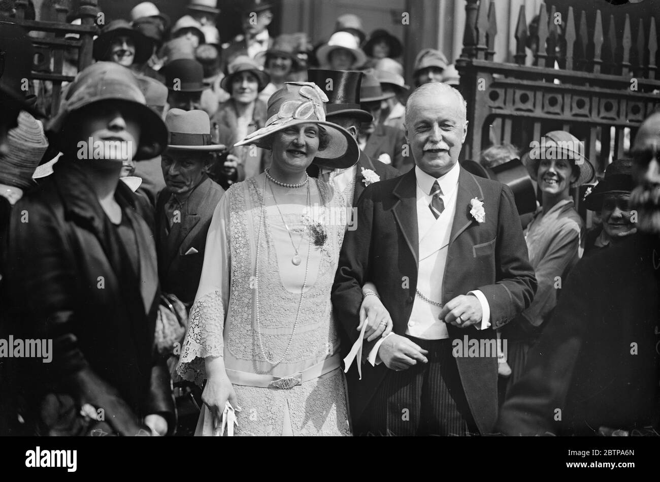 Wedding . Earl Howe was married to Mrs Quinton Dick at St Mark ' s ...