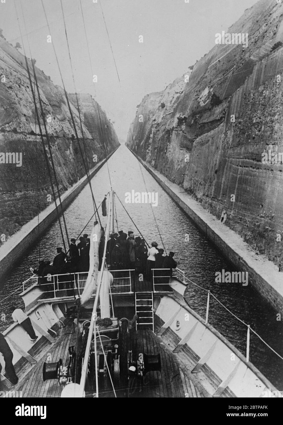 Earthquake wrecks historic city . Corinth , the modern Greek city ...