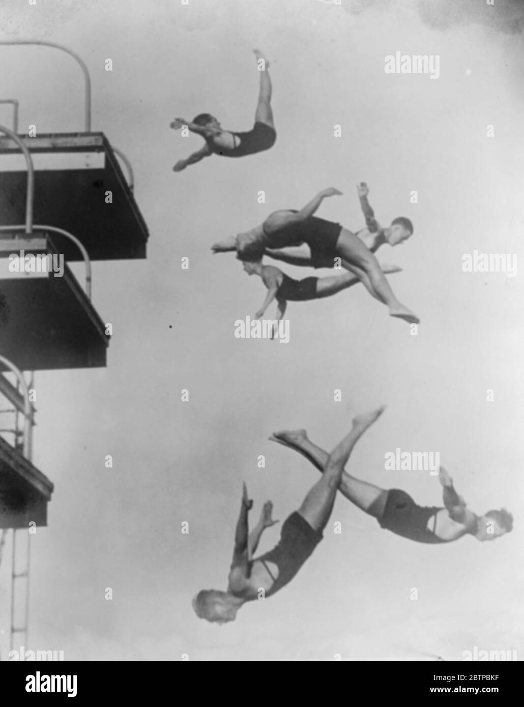 High diving swimming hi-res stock photography and images - Alamy