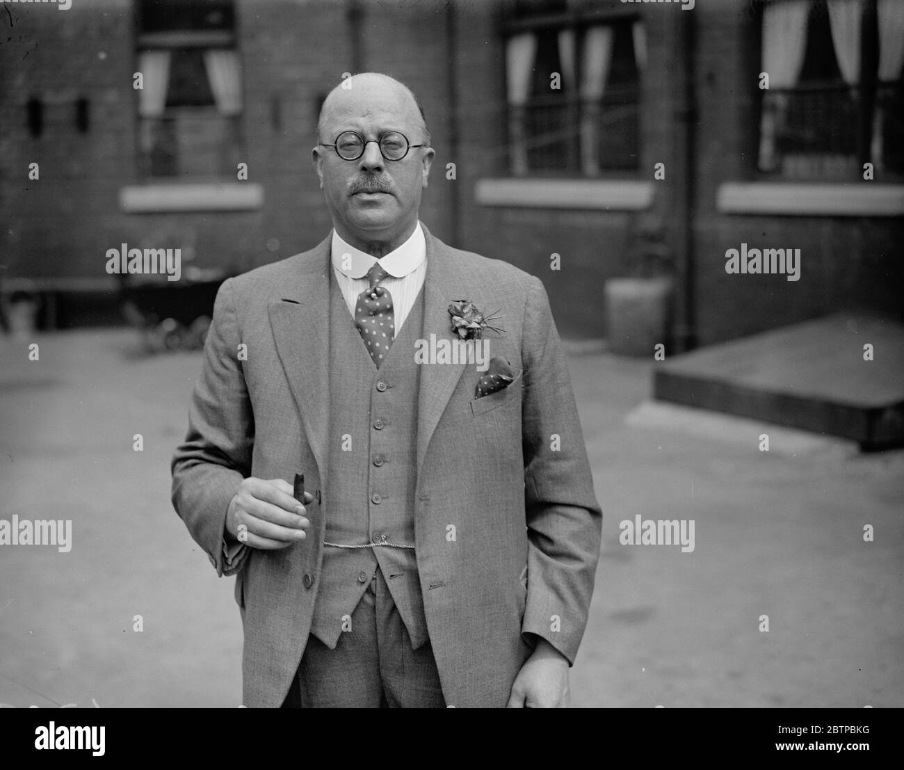 Fred Howard . Secretary of stadium club , Holborn . 18 May 1932 Stock ...