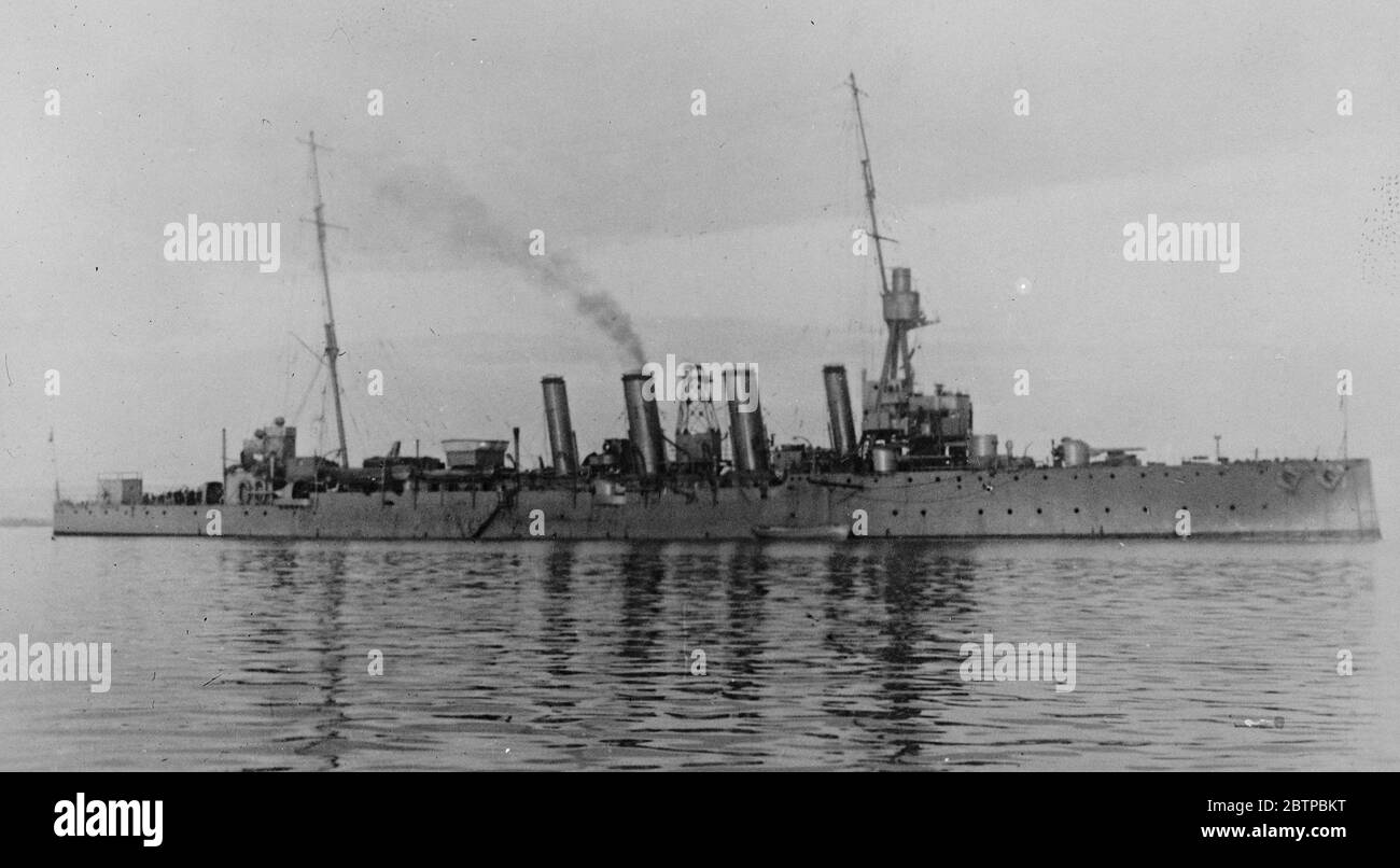 HMS Yarmouth . 6 October 1932 Stock Photo - Alamy