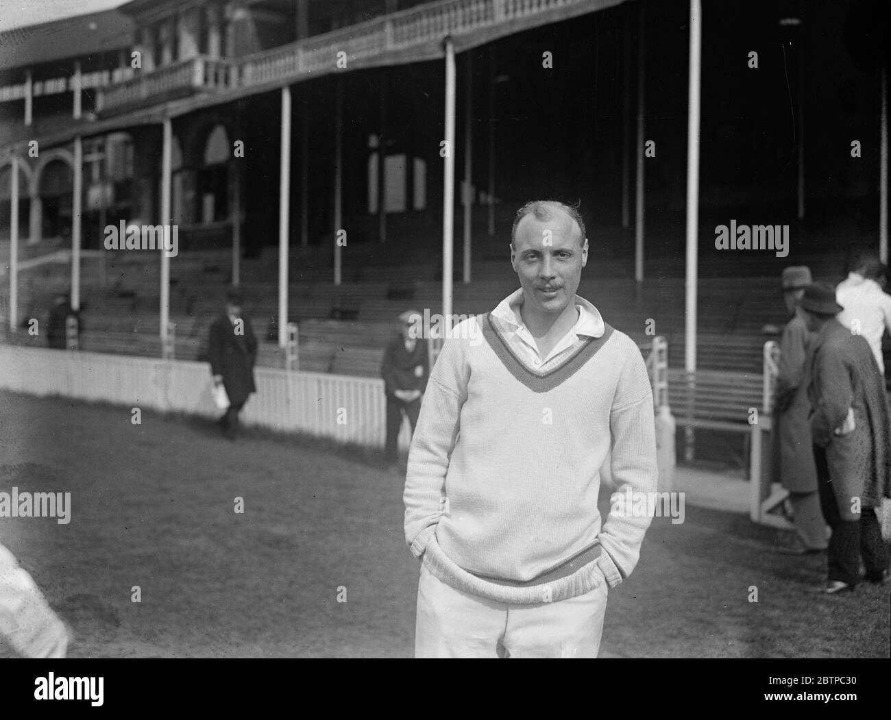 Famous cricketers . Eric Stroud ( Surrey ) May 1930 Stock Photo - Alamy