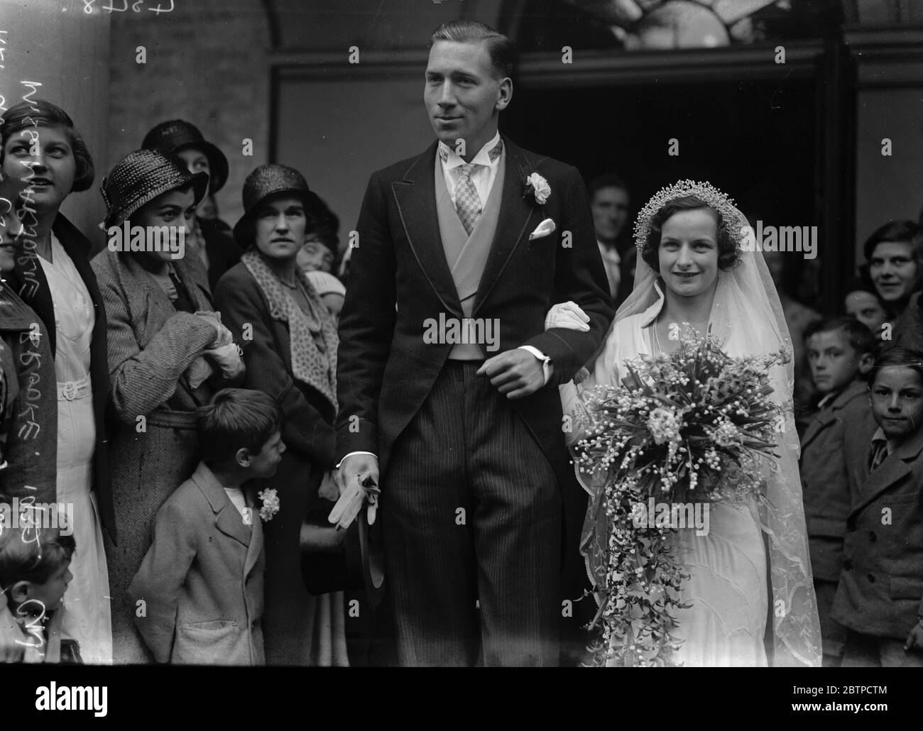 Surrey cricketers wedding . Alfred Gover , the Surrey fast bowler , was ...