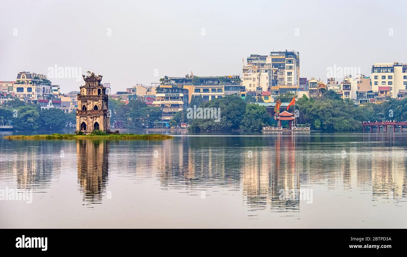 Tower building tree morning hi-res stock photography and images - Alamy