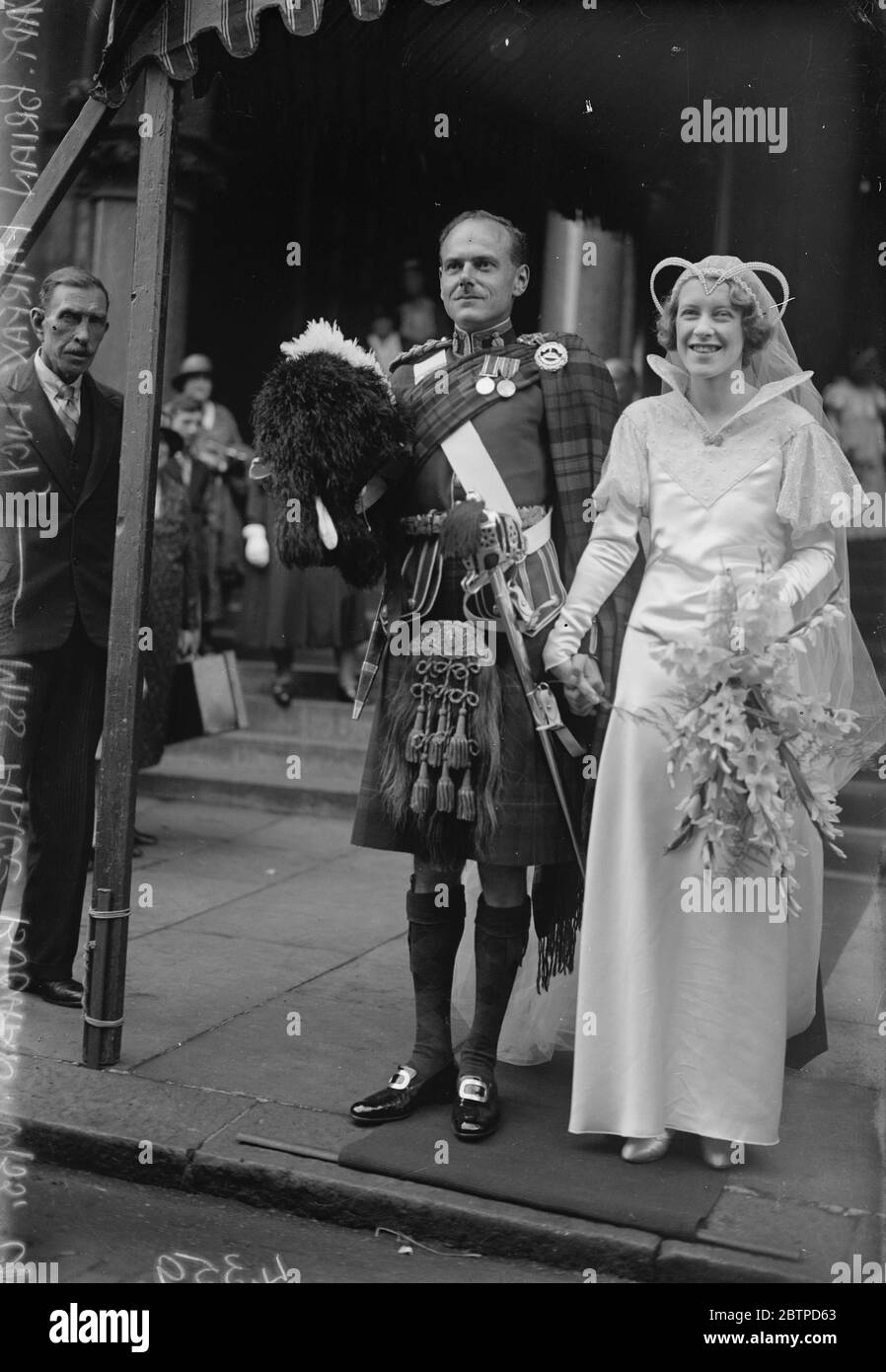 Highland officer 's wedding . Miss Alice Buchan and Captain Brian ...