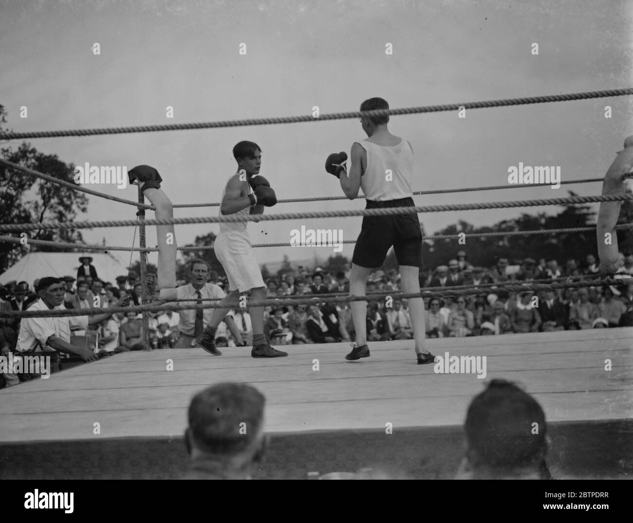 Boxing display . 1937 Stock Photo - Alamy