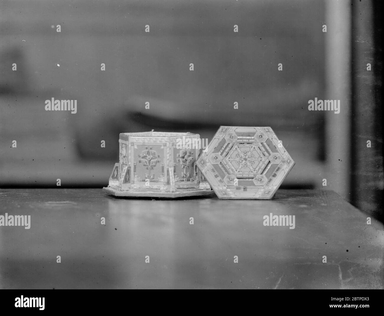 History gift Black and White Stock Photos & Images - Alamy