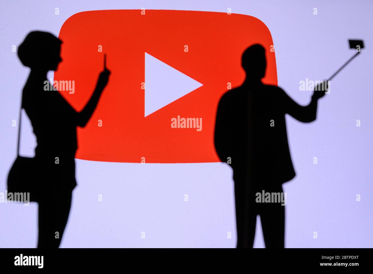 NEW YORK, USA, 25. MAY 2020: YouTube online video-sharing platform Man ...