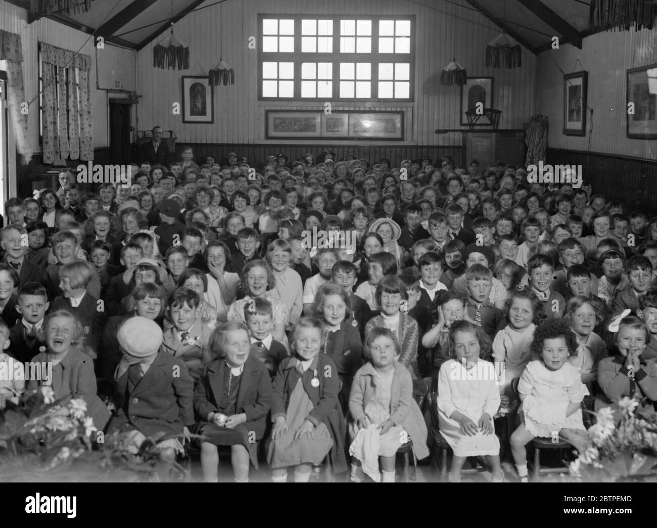 School assembly hall hi-res stock photography and images - Alamy