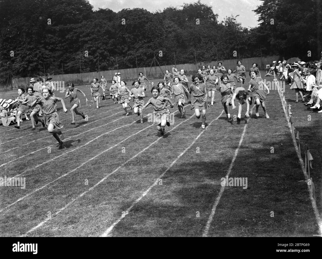 Children racing . 1939 Stock Photo - Alamy