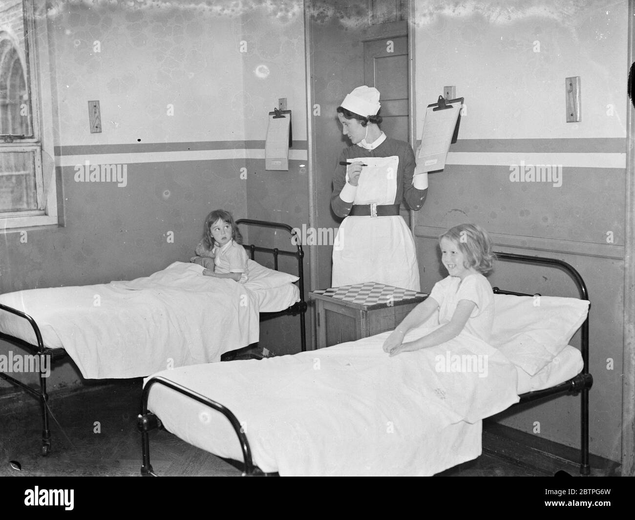 Hospital patients england Black and White Stock Photos & Images - Alamy