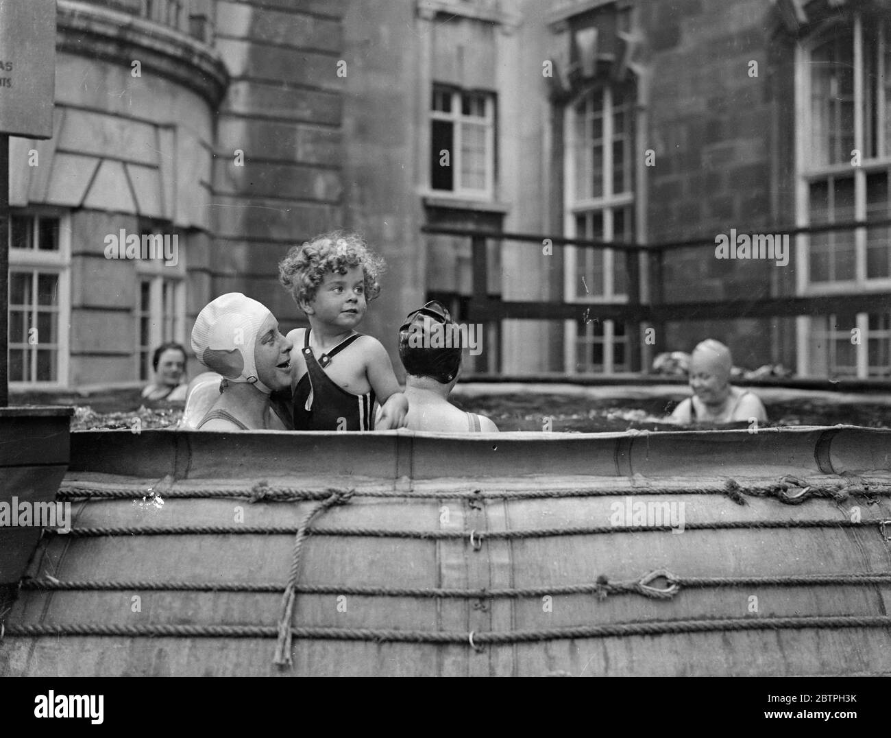 1930s hotel swimming pool hi-res stock photography and images - Alamy