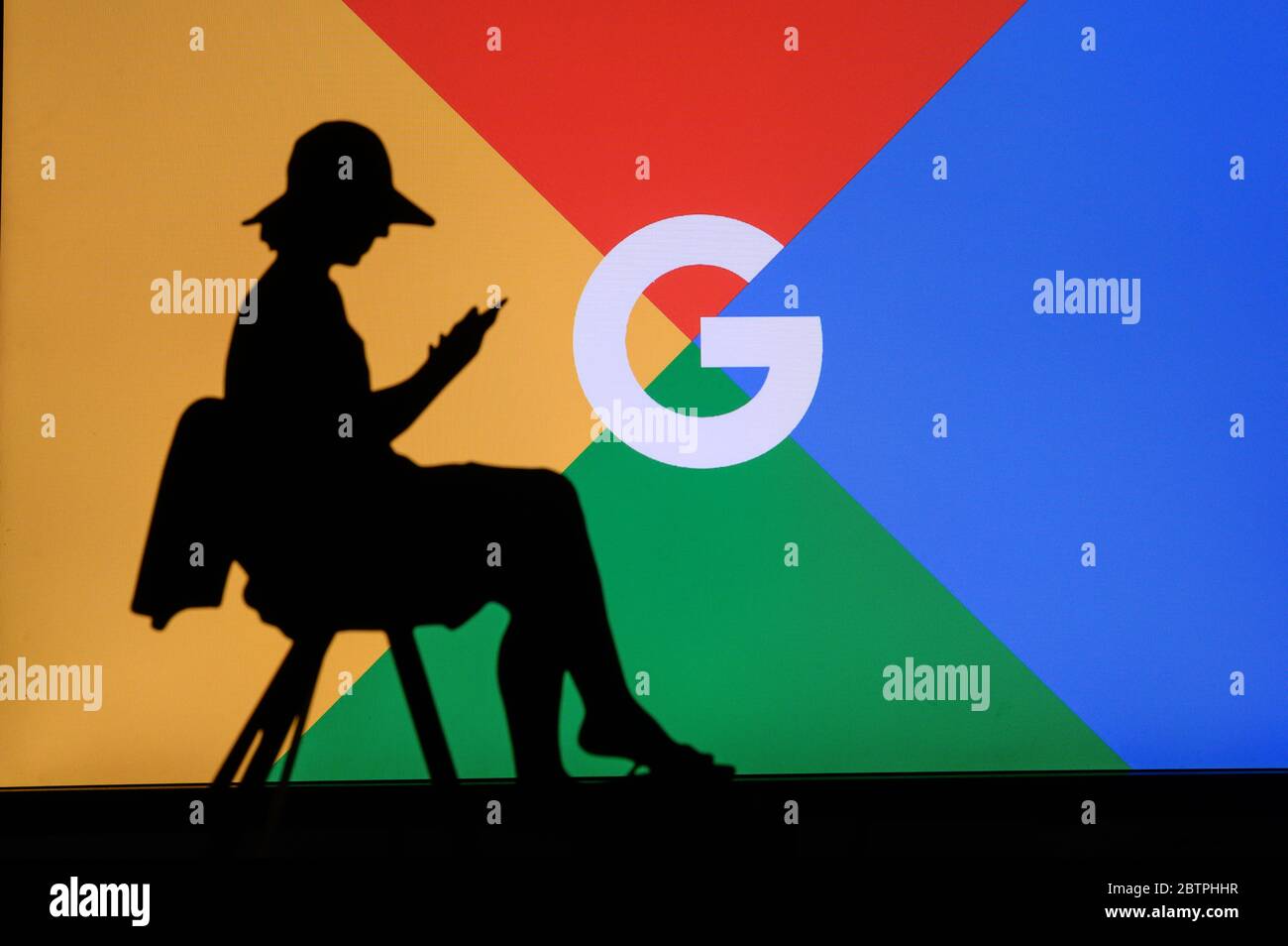 NEW YORK, USA, 25. MAY 2020: Google company for Internet interests ...