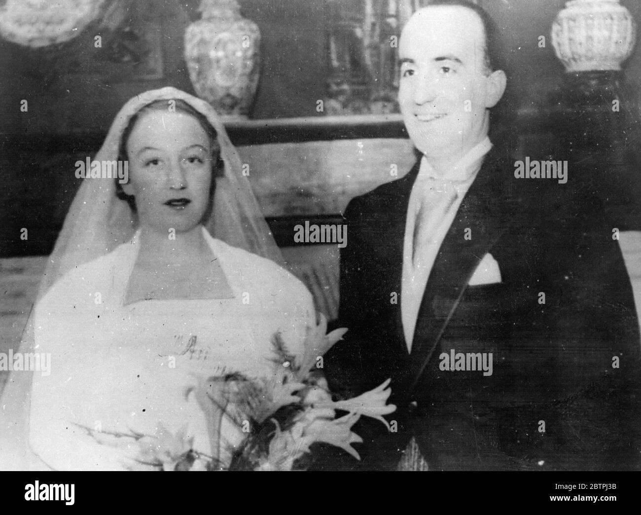 Famous French airmen weds . M Michel Detroyat , the famous French ...