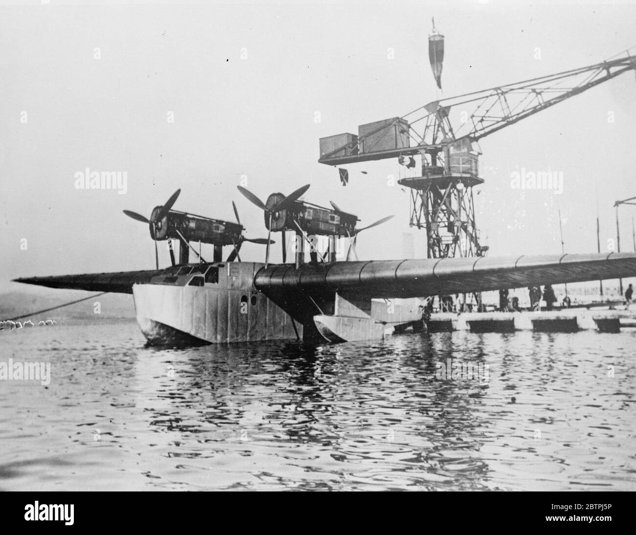 Propellers boat Black and White Stock Photos & Images - Alamy