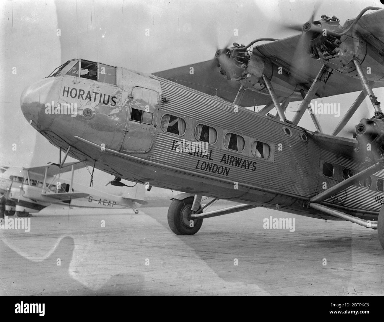 Imperial airways hi-res stock photography and images - Alamy