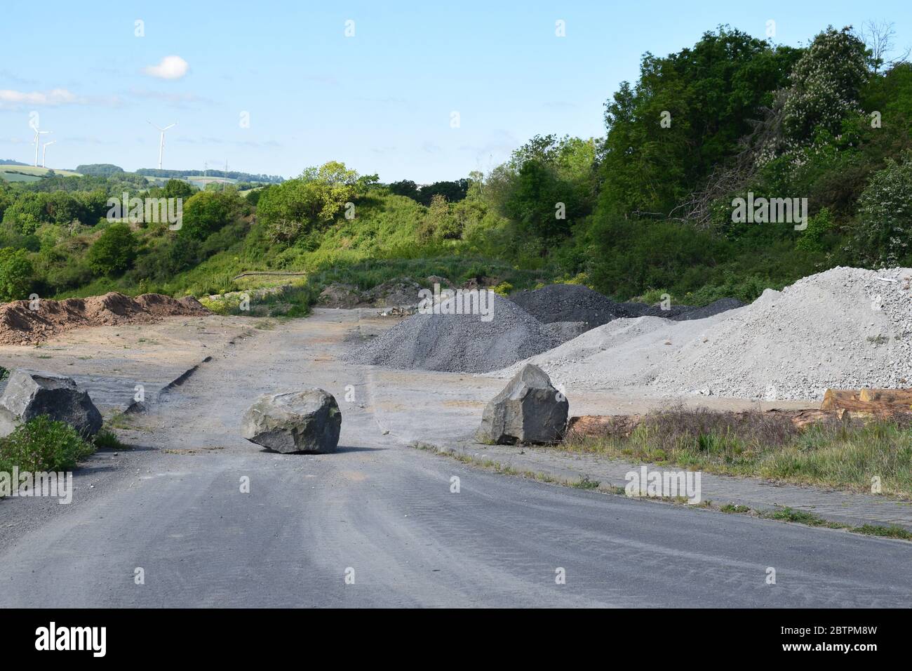 Former quarrying hi-res stock photography and images - Alamy