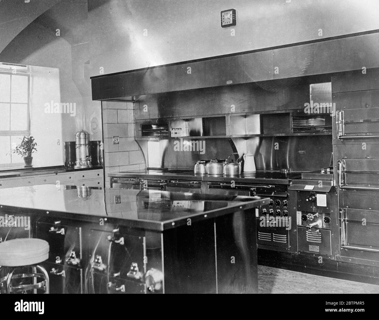 01 january 1937 Black and White Stock Photos & Images - Alamy