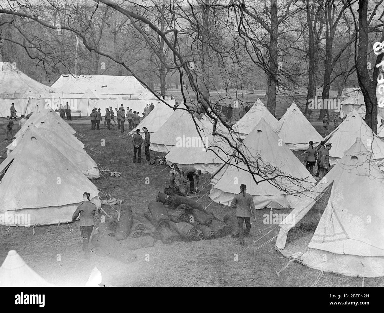 Kensington 'Coronation Camp'. Troops who will line the streets during ...
