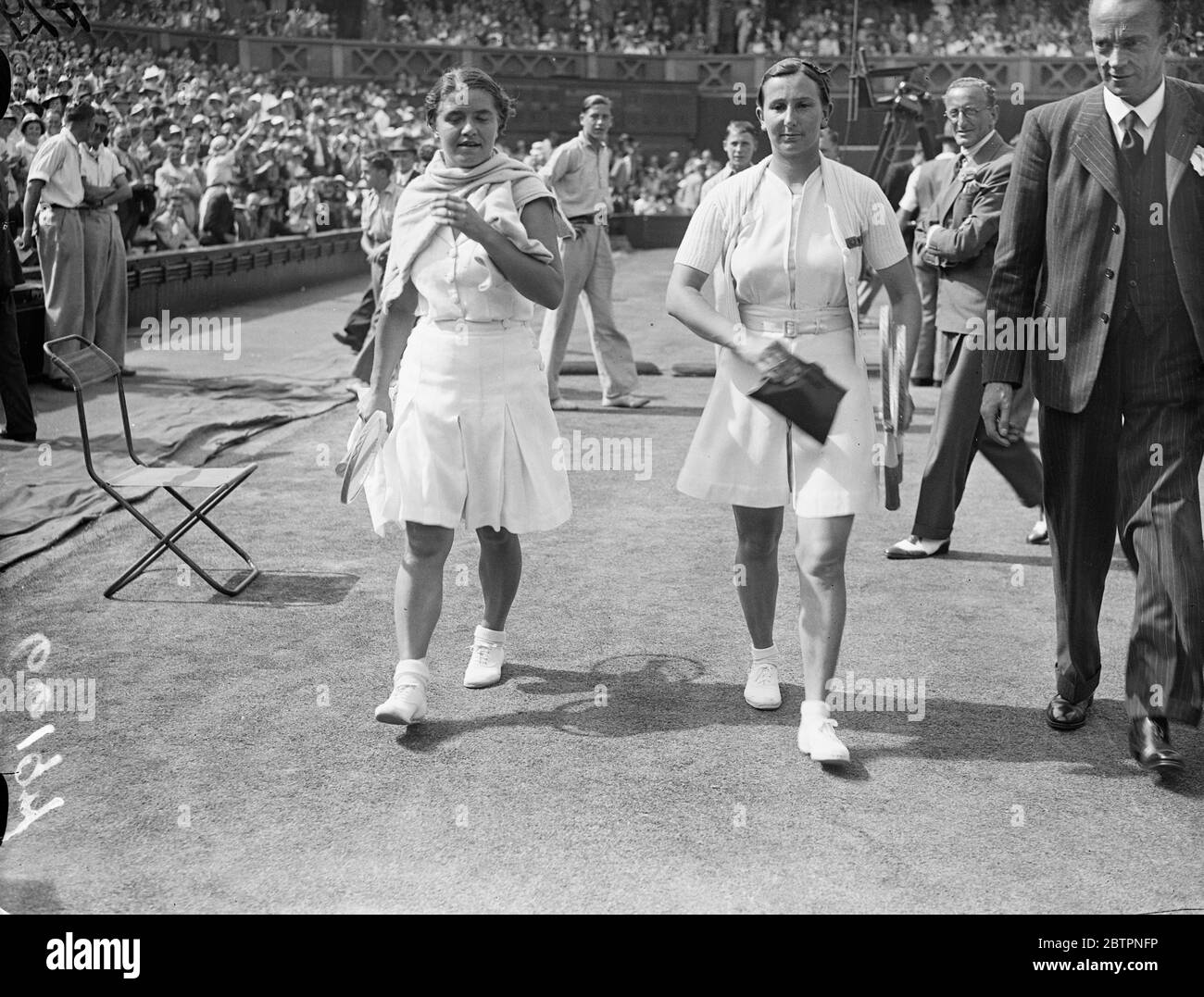 Regain walking hi-res stock photography and images - Alamy