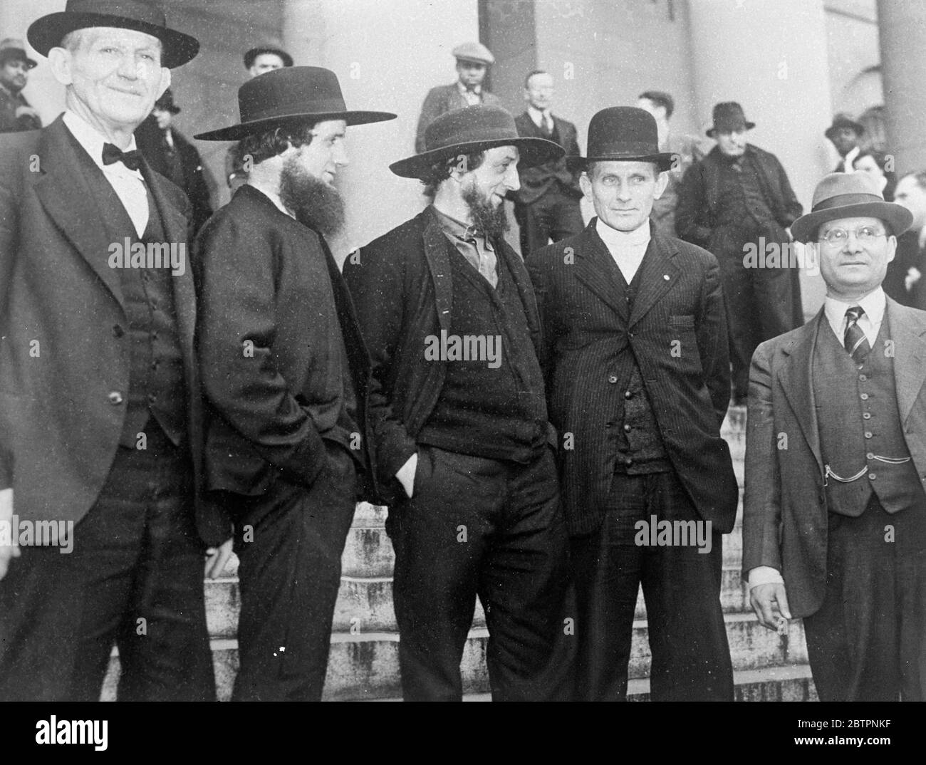 Amish men hi-res stock photography and images - Alamy