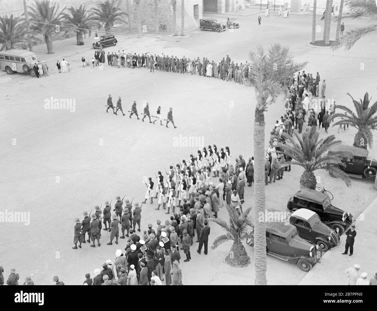 1930s libyan Black and White Stock Photos & Images - Alamy