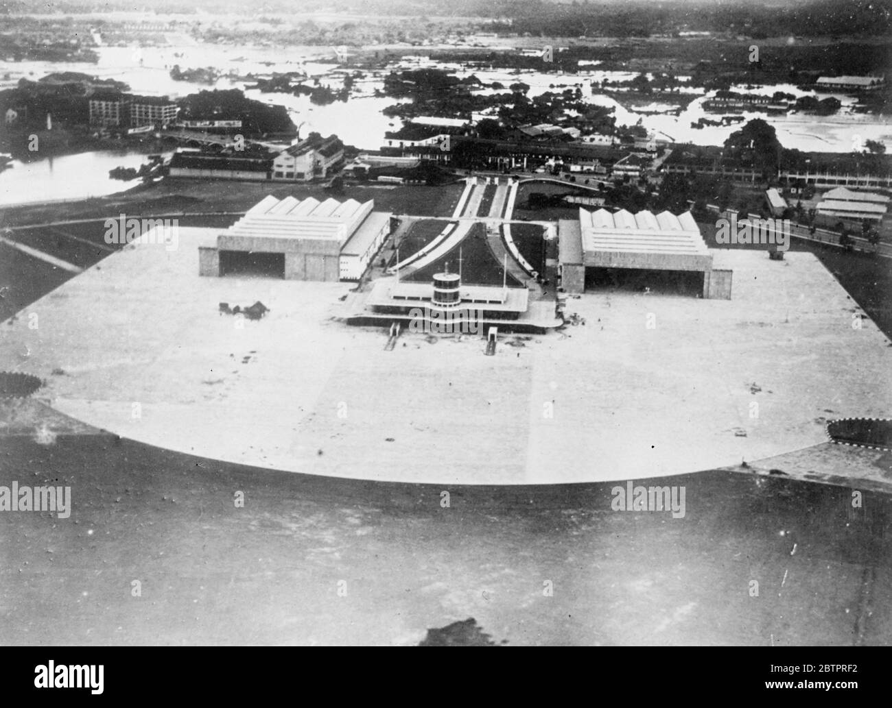 Singapore 1930s hi-res stock photography and images - Alamy