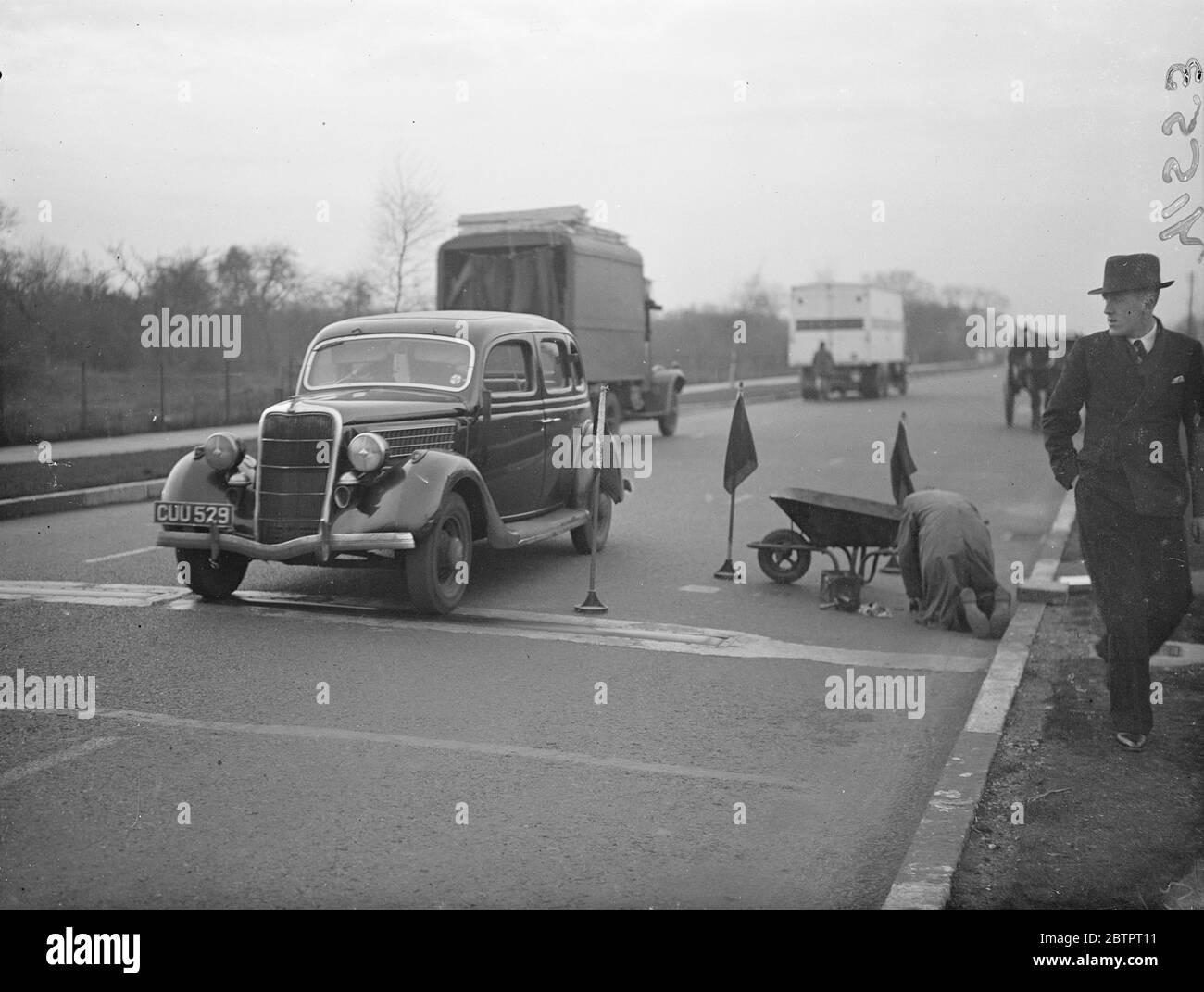 Taking 'fingerprints' from a road!. Ministry's search for safety ...