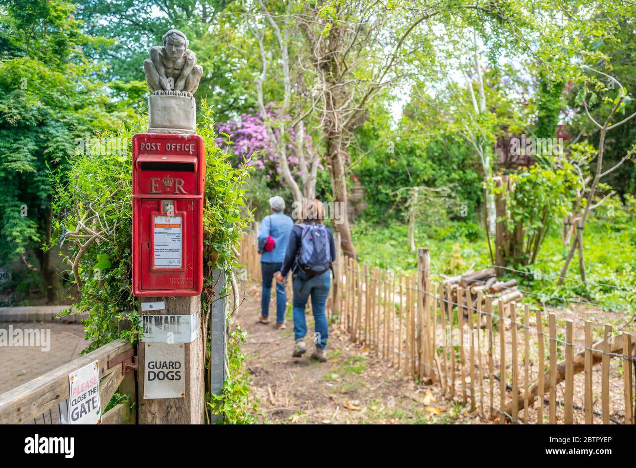 Decorated post box hi-res stock photography and images - Alamy