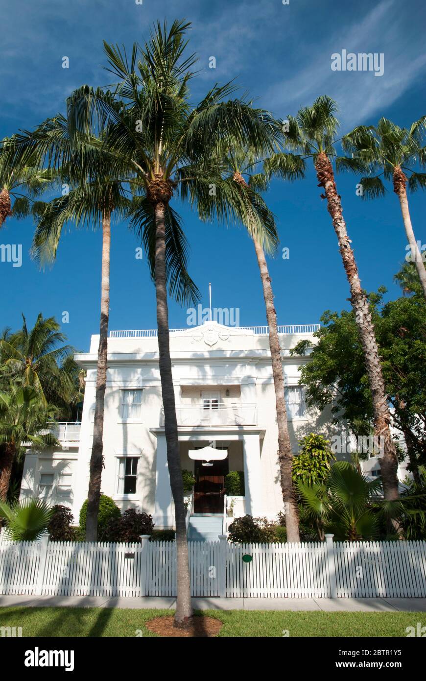 Blue house in key west hi-res stock photography and images - Alamy