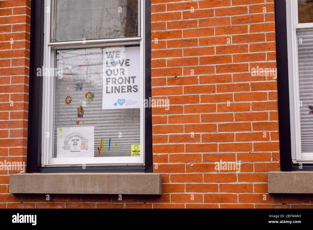 Front line workers hi-res stock photography and images - Alamy