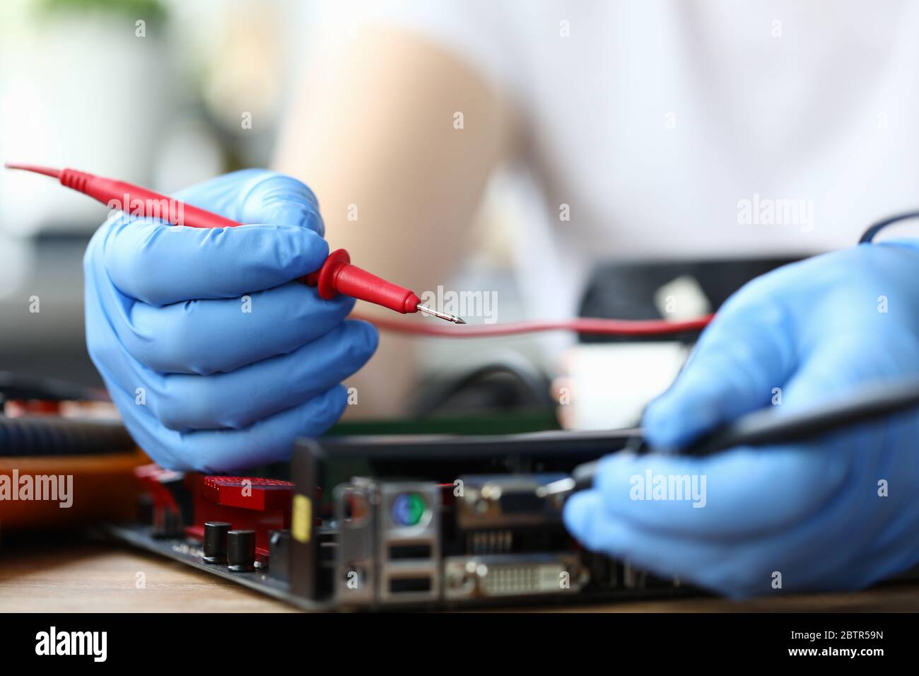 Device for fixing hardware Stock Photo - Alamy