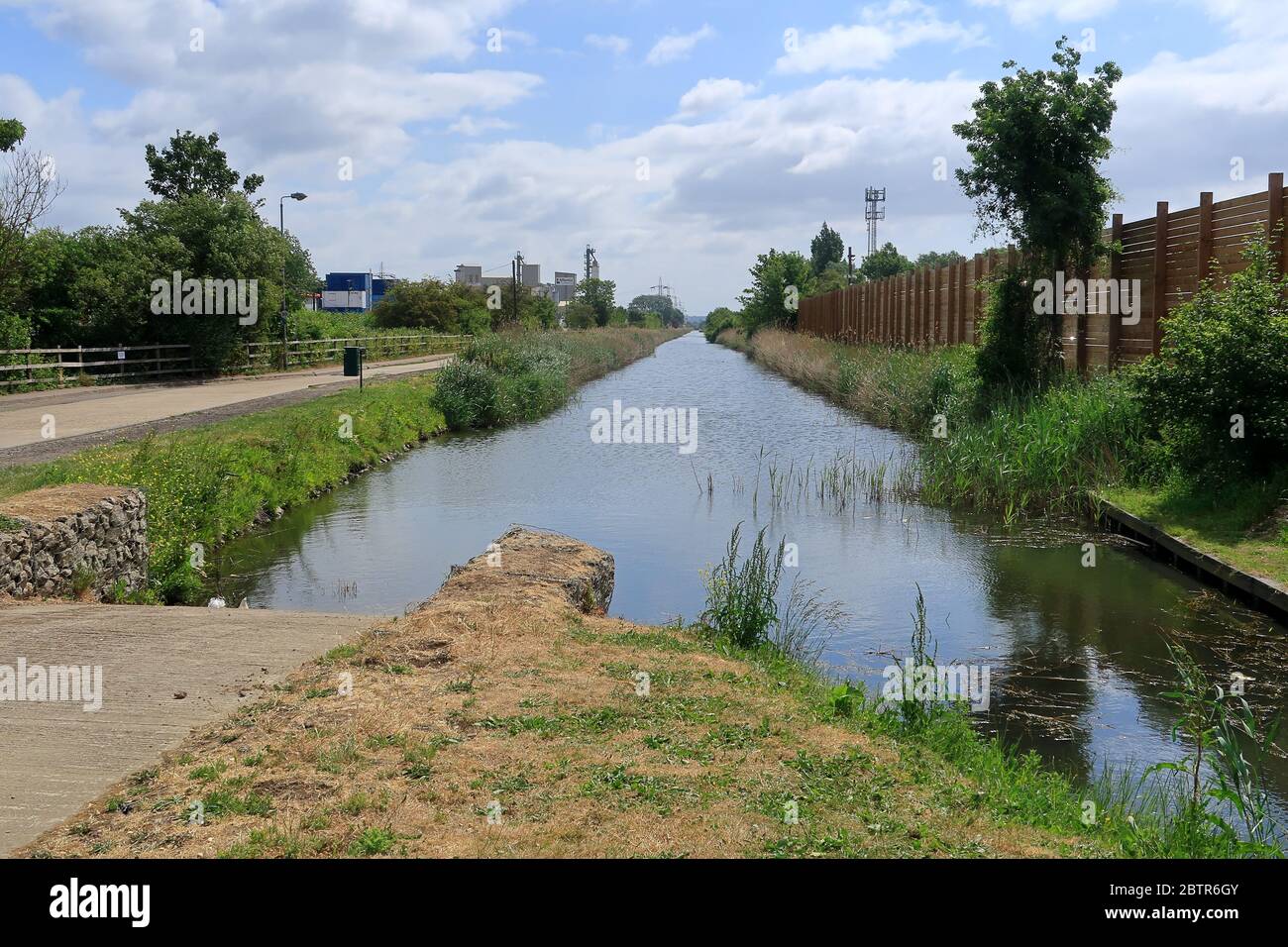 Thames and medway canal hi-res stock photography and images - Alamy