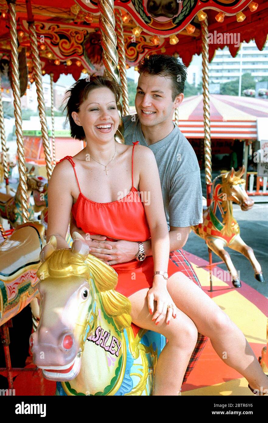 Australian actor Melissa Bell and boyfriend Jason Redlich enjoying the ...