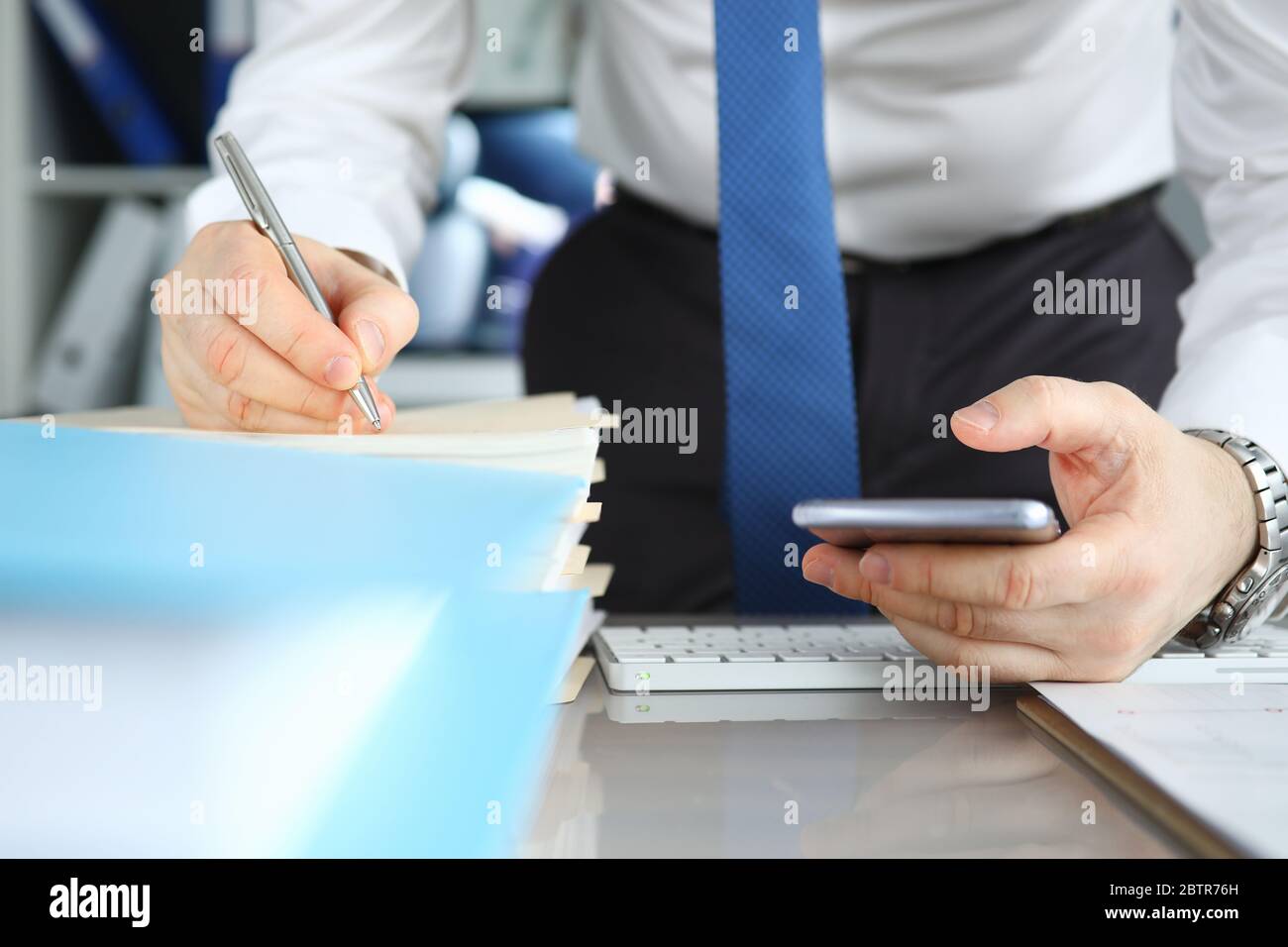 Work simplification hi-res stock photography and images - Alamy