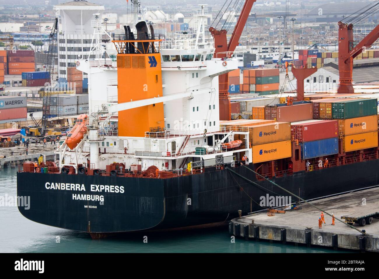 Container ship in the Port of Callao, Lima, Peru, South America Stock ...