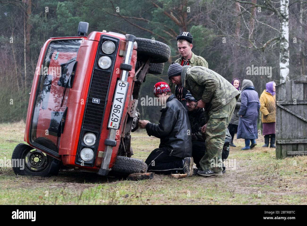 MINSK, BELARUS - March 3, 2005, Car accident road malfunction Stock ...