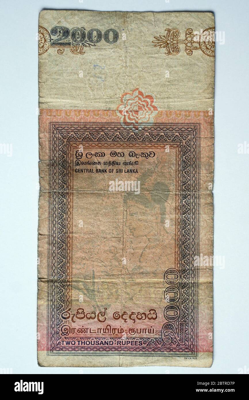 Two thousand rupees note hi-res stock photography and images - Alamy