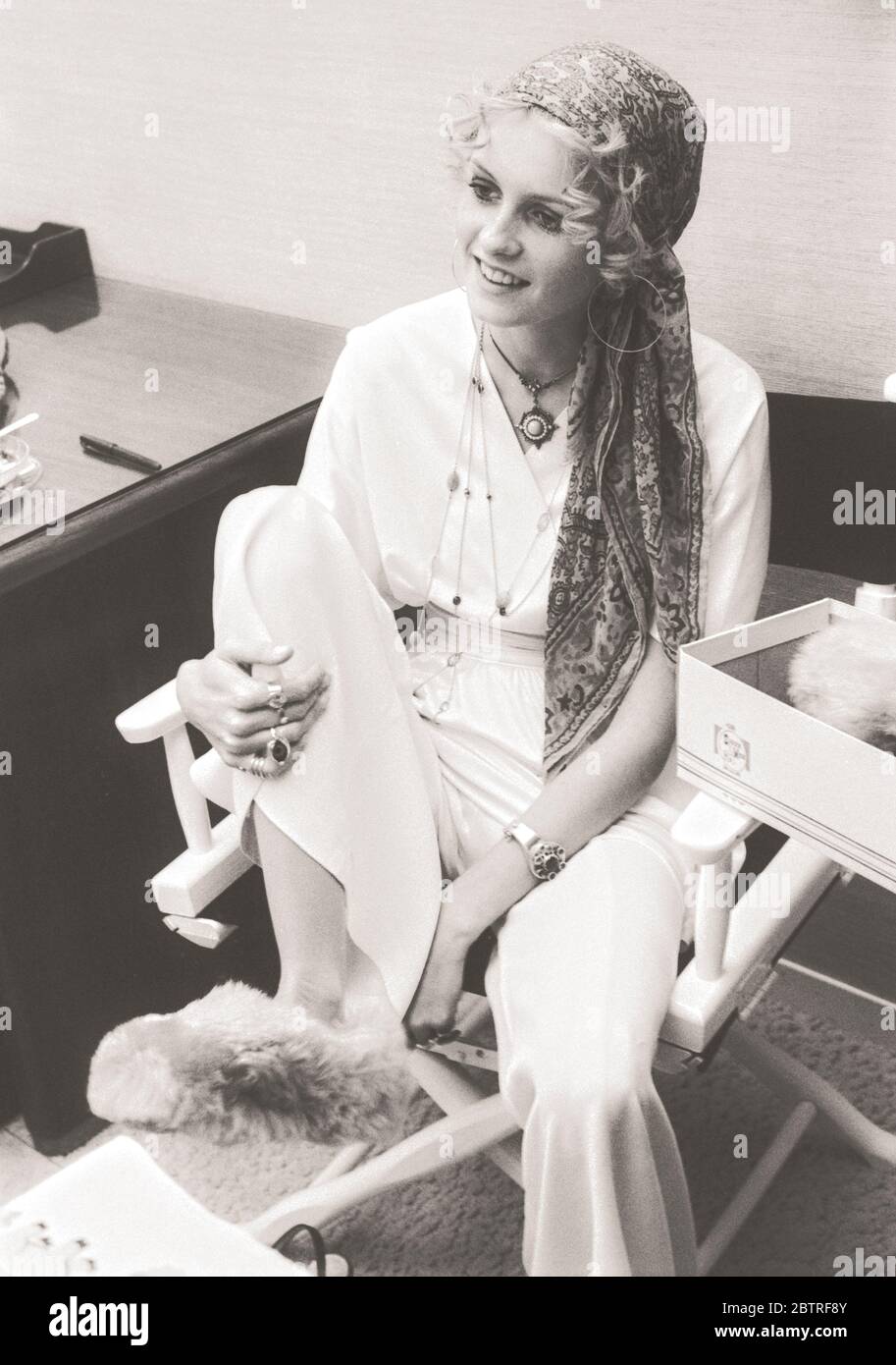 1960's supermodel "Twiggy" backstage before a fashion show in 1968 ...