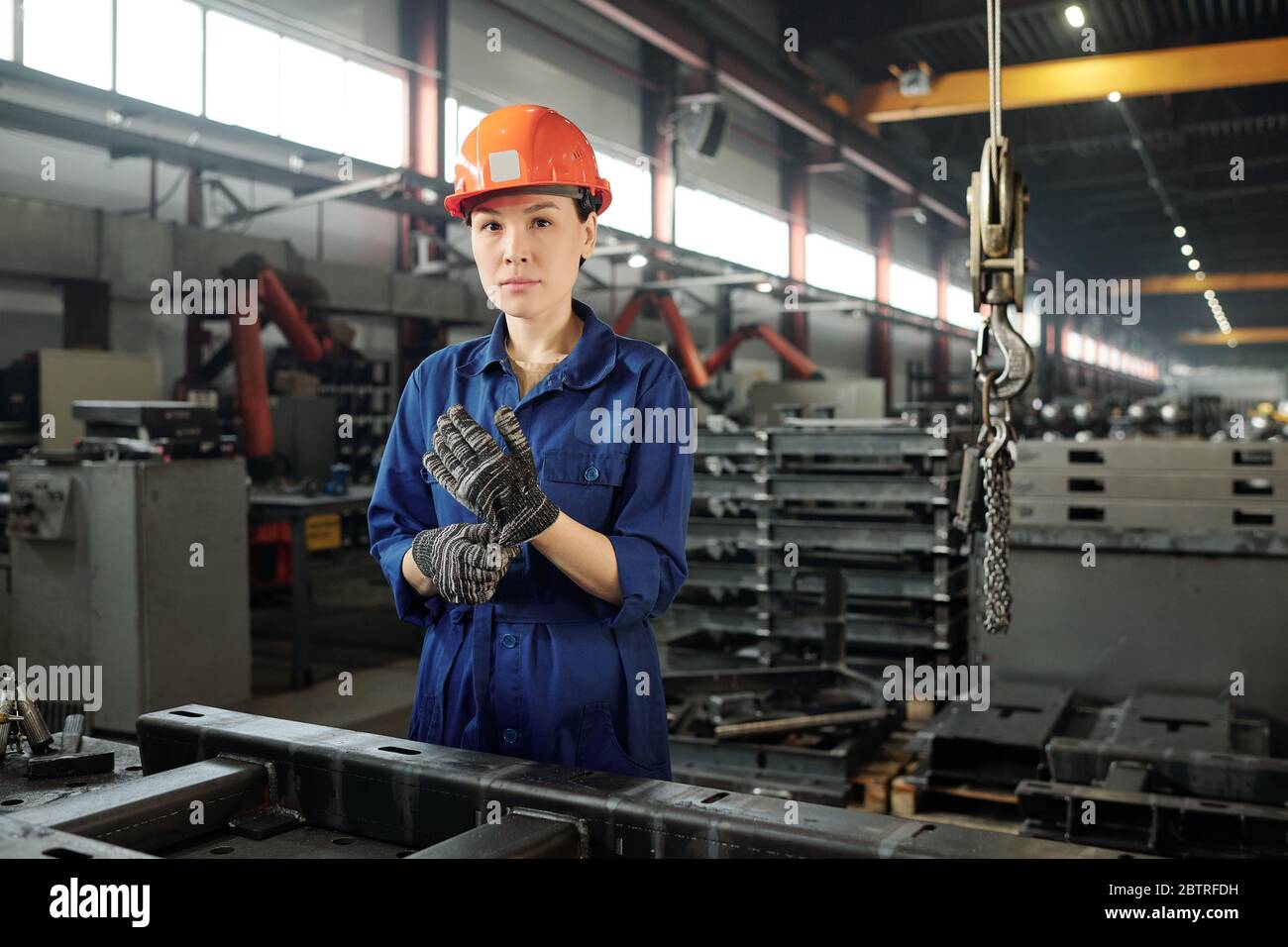 Metalworking workshop hi-res stock photography and images - Alamy