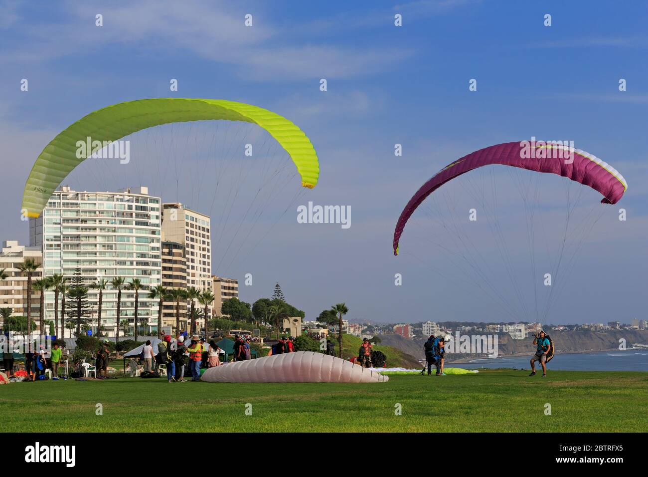 Paragliding, Miraflores District, Lima, Peru Stock Photo - Alamy