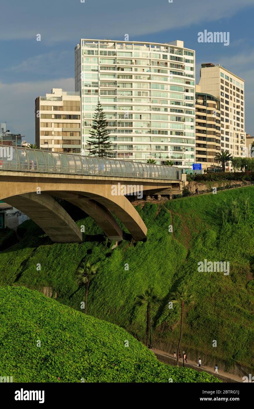 Villena Bridge, Miraflores District, Lima, Peru Stock Photo - Alamy