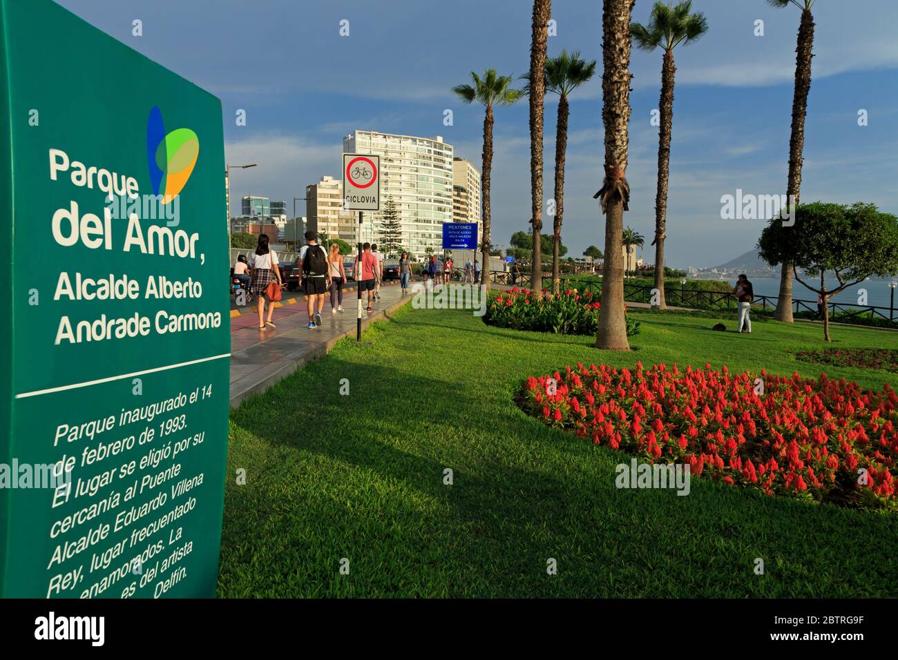 Parque de Amor, Miraflores District, Lima, Peru Stock Photo - Alamy